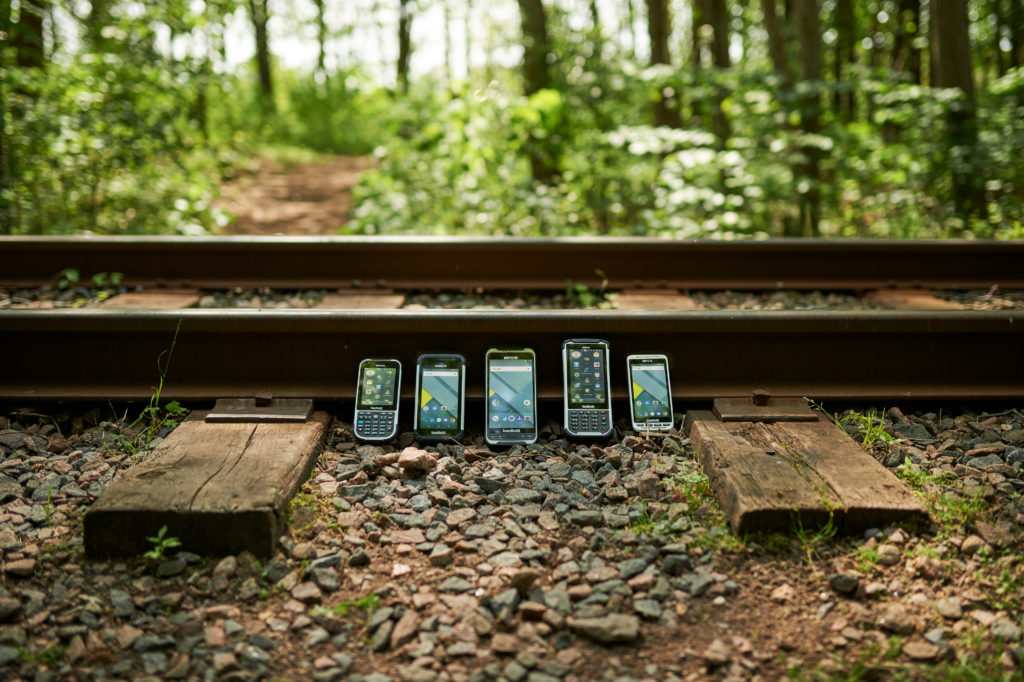 Handheld Nautiz X6 Certified on Major Canadian Cellular Carrier