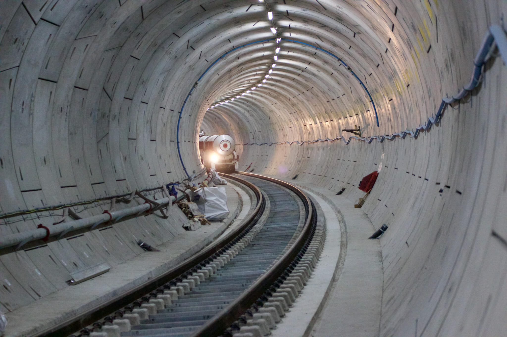 First Look: Crossrail Royal Oak to Bond Street | Railway-News
