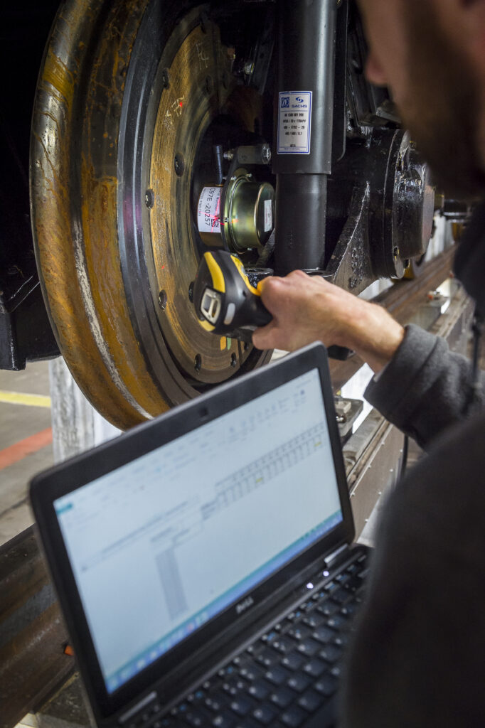 Hitachi Rail Trials Condition Monitoring Tech in Scotland | Railway-News