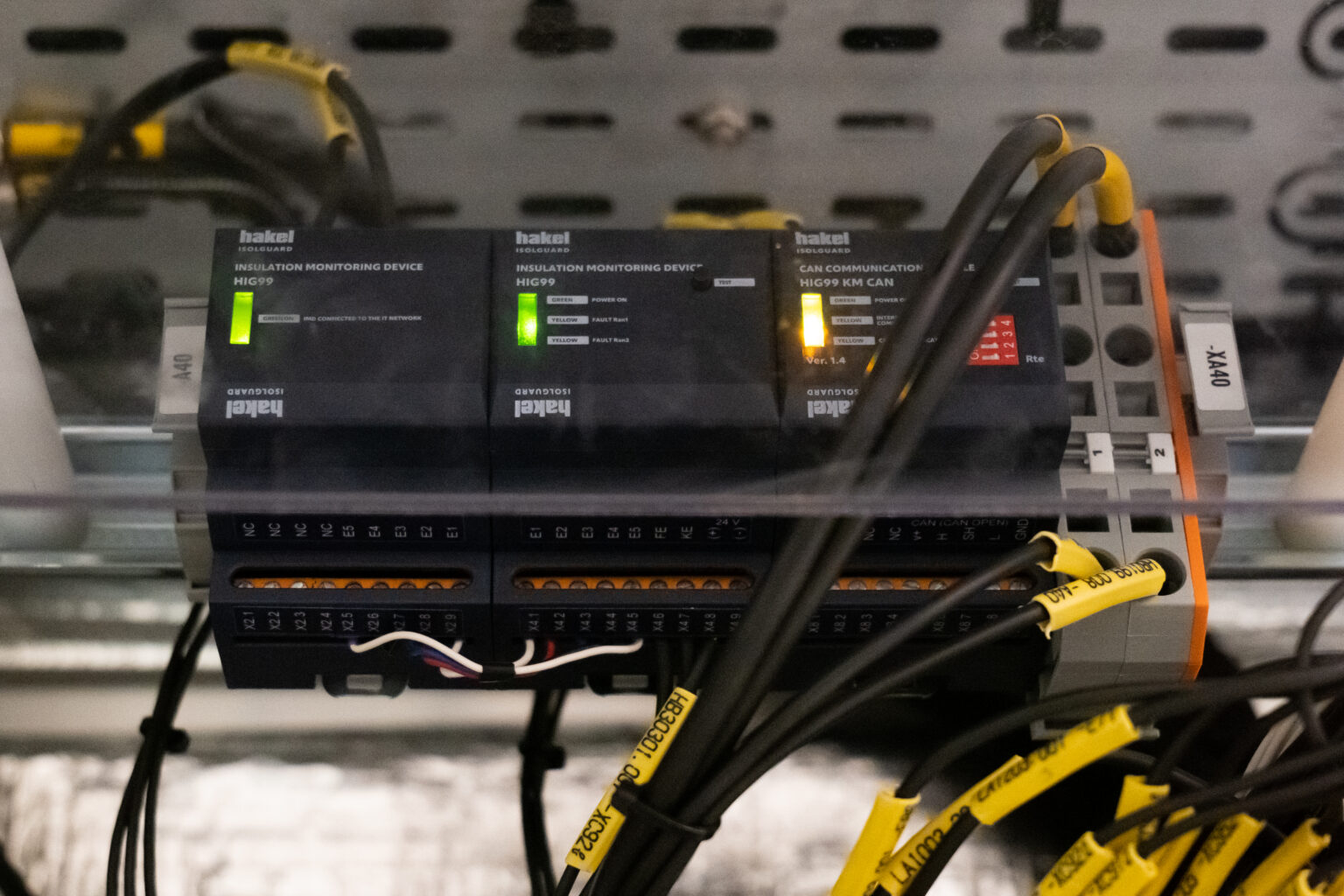 Insulation Monitoring Devices for Traction Vehicles | HAKEL