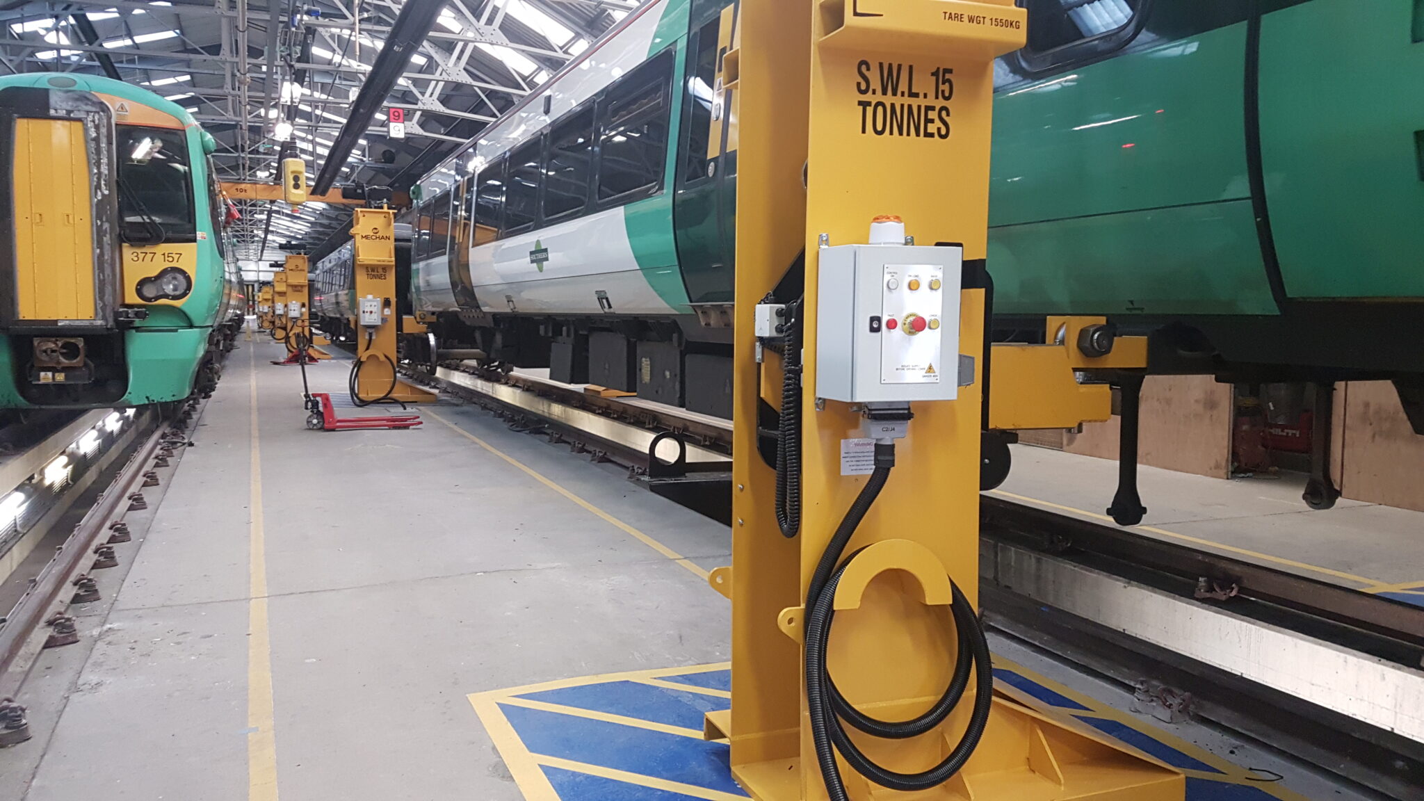 Mechan Delivers Fleet of Jacks to Capital | Railway-News