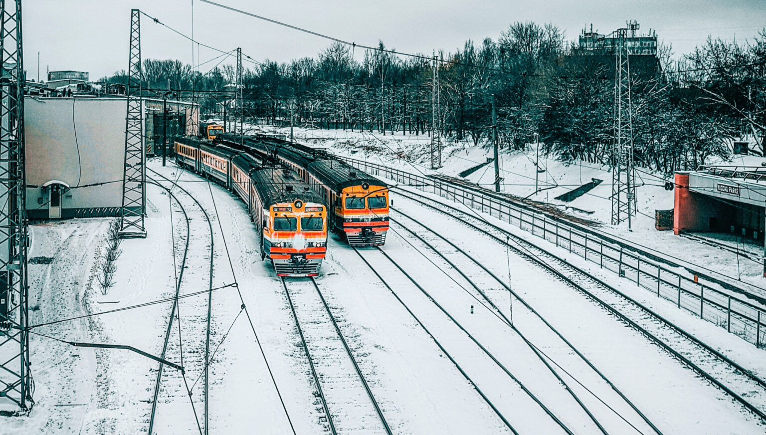 What Is EN50155 for Railway Applications? | Railway-News