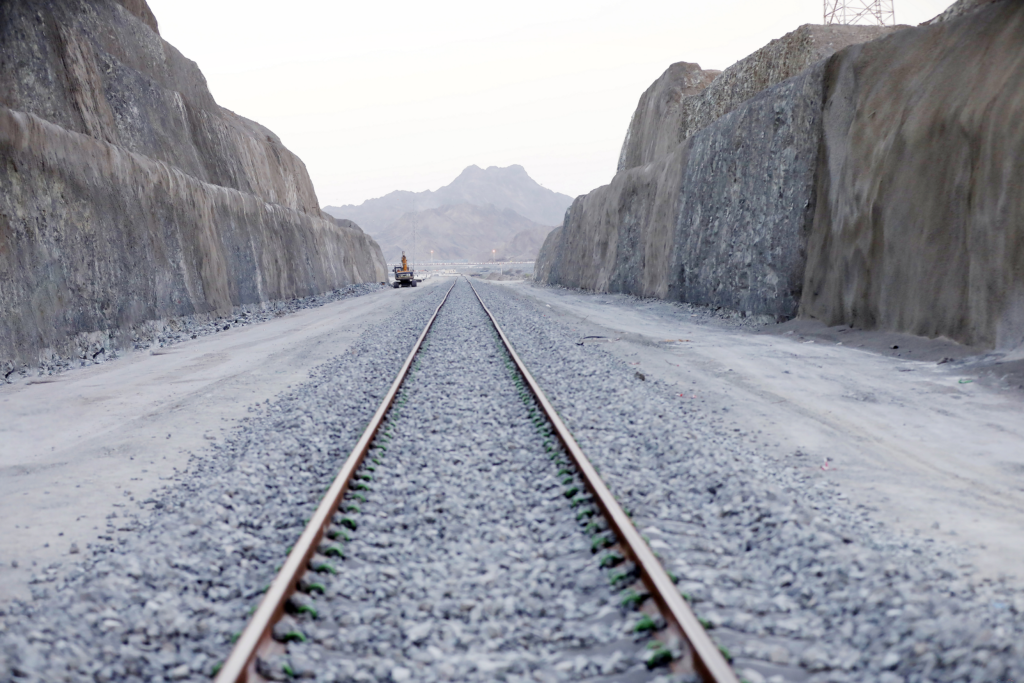 UAE: Etihad Rail Completes Tracklaying in Sharjah and Ras Al Khaimah ...