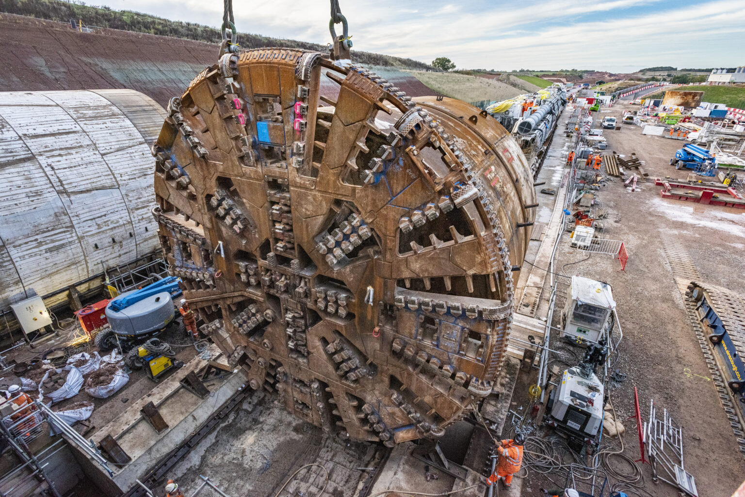 HS2 Celebrates Construction Milestone with Relaunch of TBM Dorothy ...