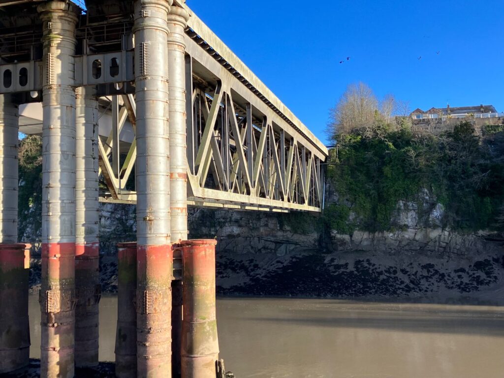 UK: Network Rail to Refurbish Chepstow Viaduct for Severn Estuary Line ...