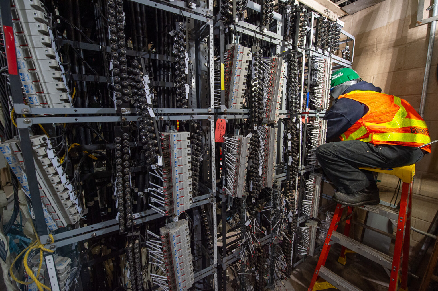 Thales and TCE to Install CBTC Signalling between Brooklyn and Queens ...