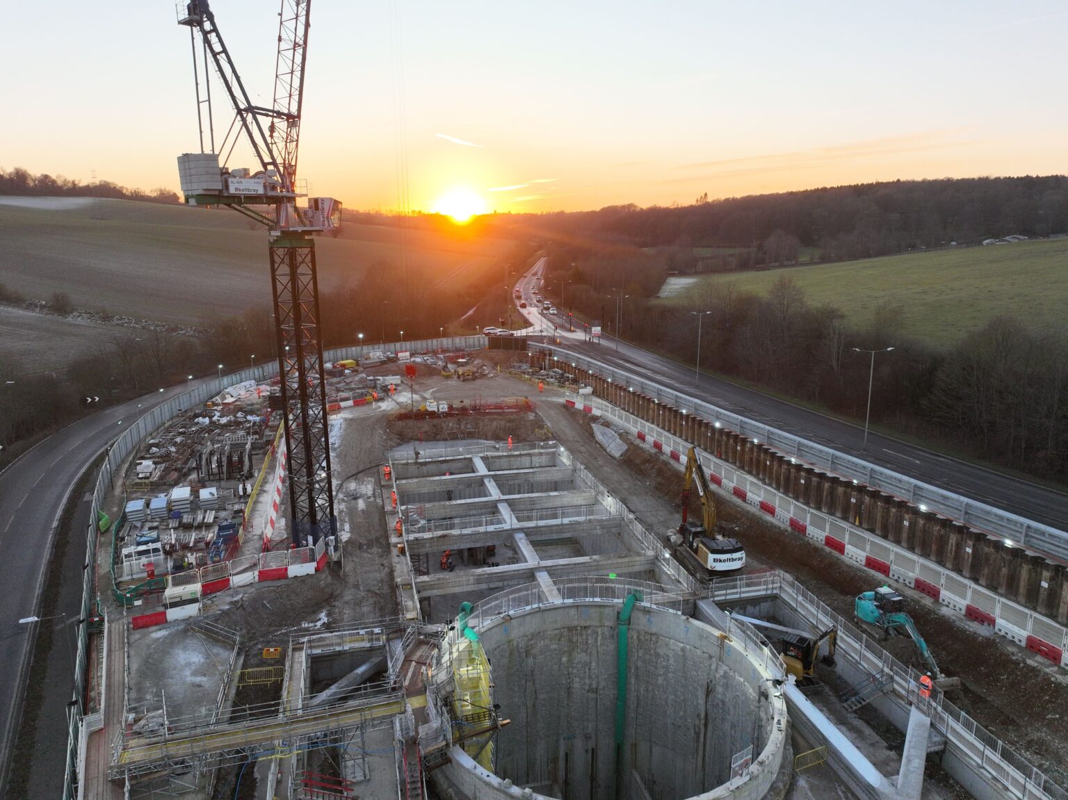 HS2 Tunnel Boring Machines Pass Amersham Shaft | Railway-News