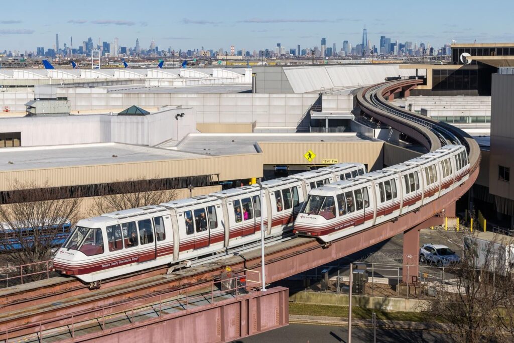 Alstom to Provide 7 Years of Operations and Maintenance for AirTrain ...