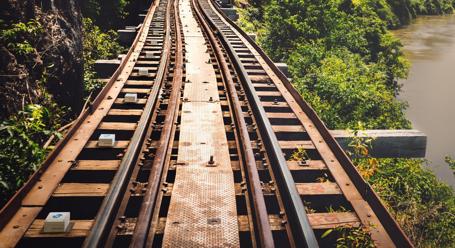 Railtrack Monitoring During Nearby Excavations | Worldsensing