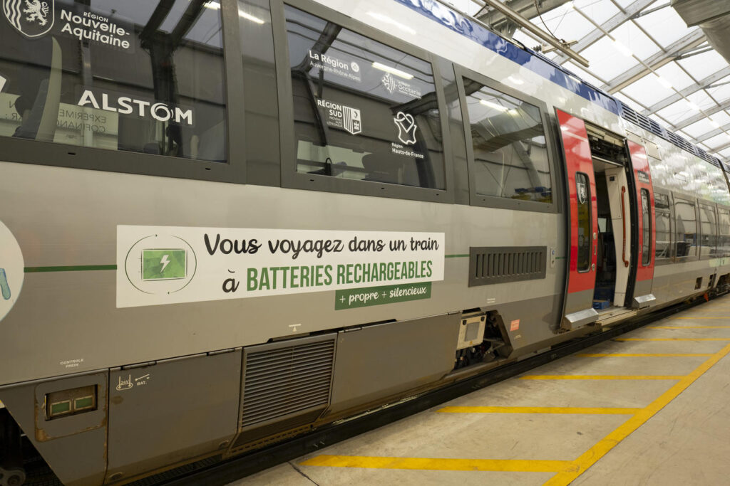 France: Alstom and SNCF Present Battery-Powered Regional Train ...