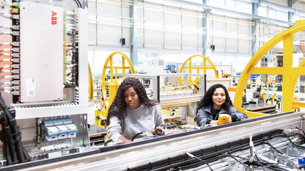 ABB to Supply Traction Package for Queensland's New Trains | Railway-News