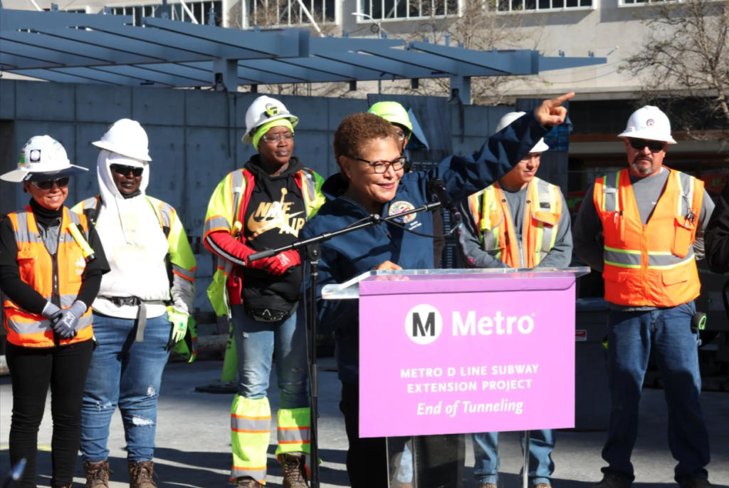 LA Metro Completes Tunnelling for D Line Subway Extension | Railway-News