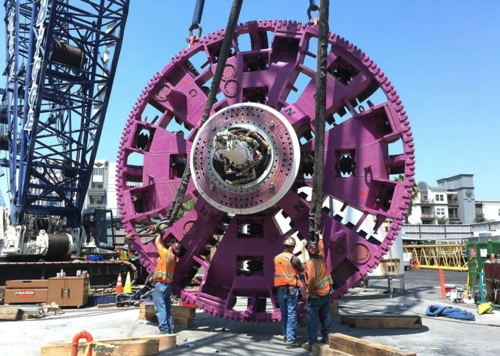 LA Metro Completes Tunnelling for D Line Subway Extension | Railway-News