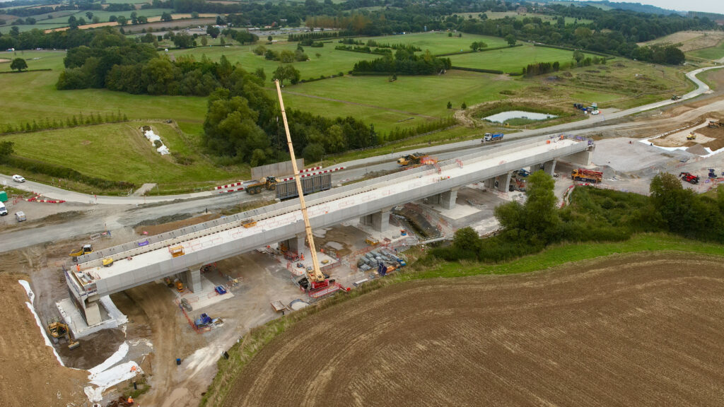 HS2 Completes the Project's First Viaduct | Railway-News