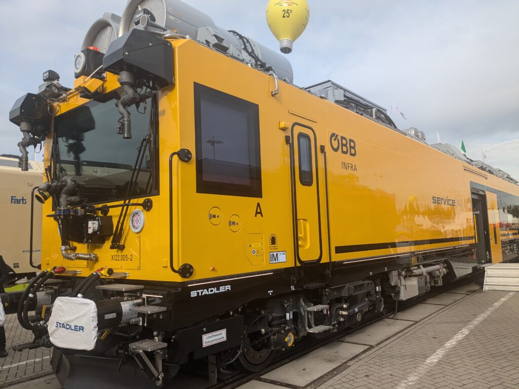 InnoTrans 2024: Stadler's Servicejet Firefighting Train | Railway-News