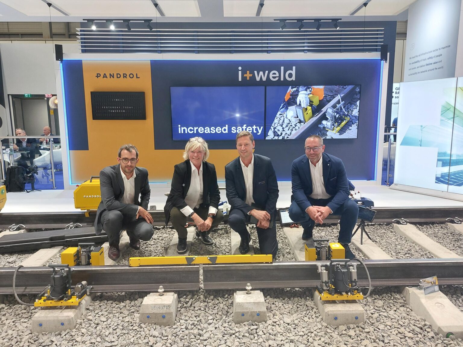 Pandrol Unveils New i+weld Solution | Railway-News