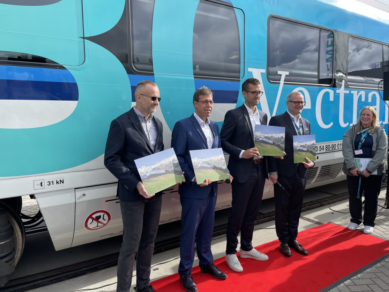 InnoTrans 2024: Siemens and Škoda Present the ComfortJet for České ...