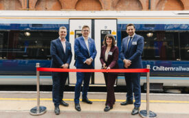 Chiltern Railways' First Refurbished Class 168 Train Launches | Railway ...