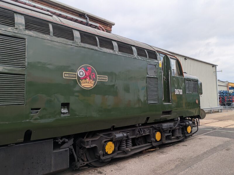 Class 37 Legacy Alstom Locomotive D6700 Displayed at The Greatest ...