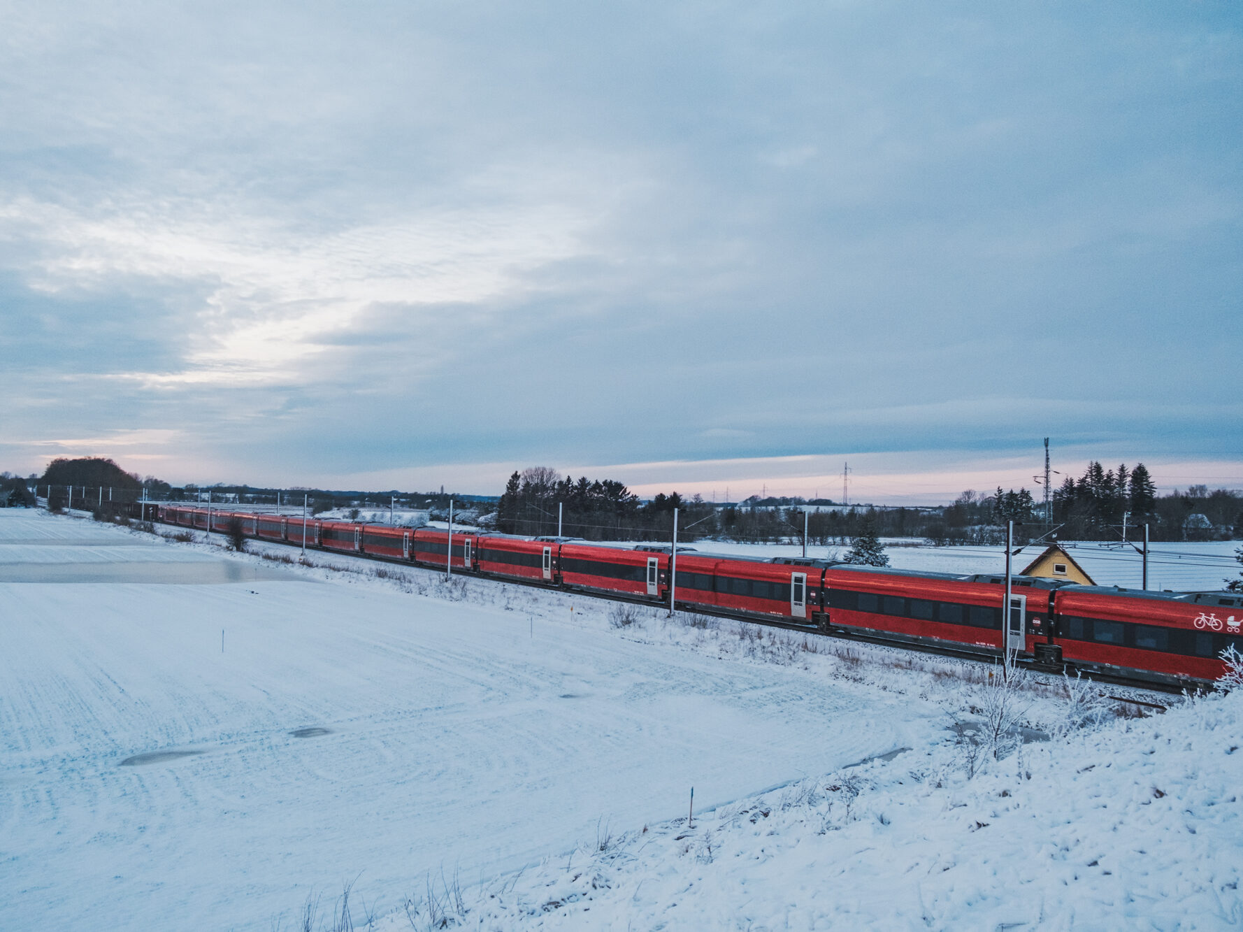 Alstom and Île-de-France Mobilités Unveil MF19 Metro Trains for Paris ...