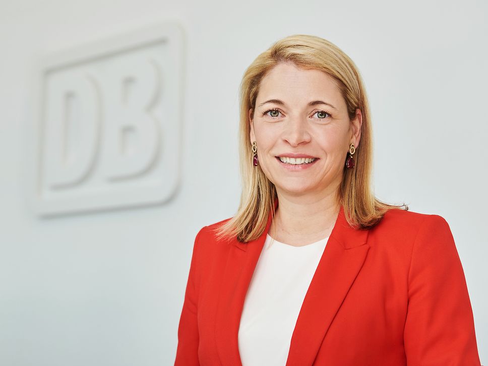 Evelyn Palla Appointed New CEO of Deutsche Bahn | Railway-News