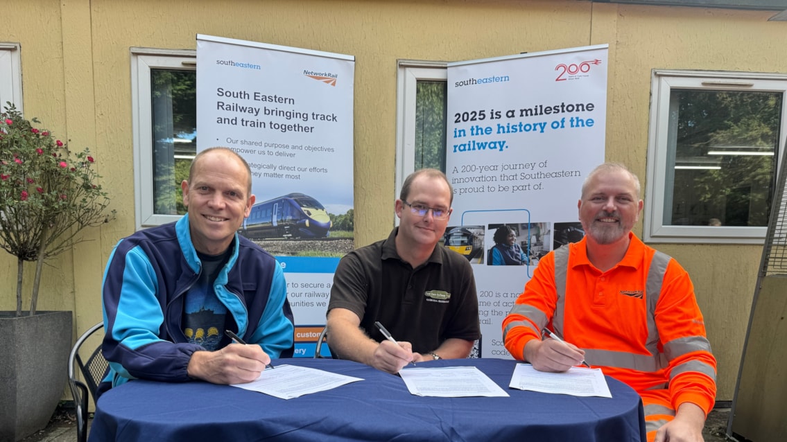 Metra Announces 2025 Construction Programme | Railway-News