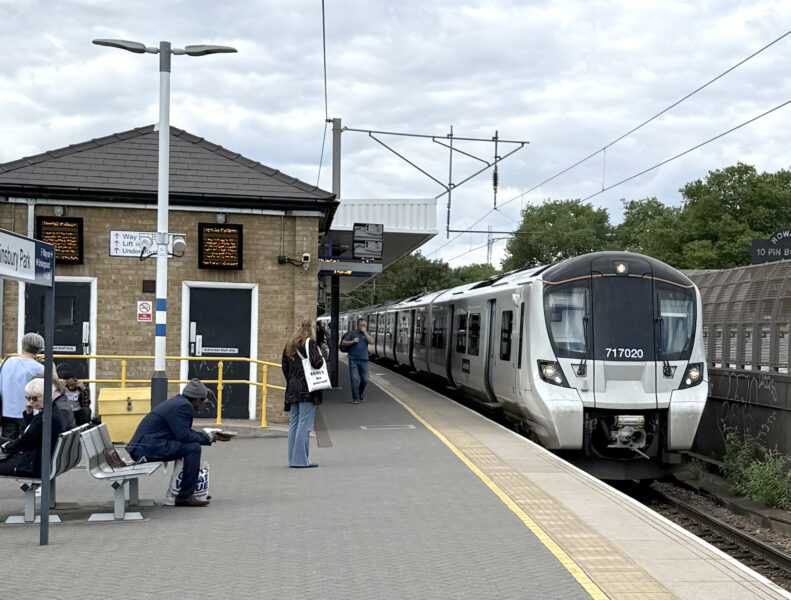 GTR and Siemens Mobility Complete ETCS Upgrade on Class 717 Fleet ...