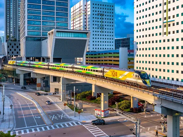 CRRC Presents 400 km/h CR450 EMU at the 8th CIIE | Railway-News