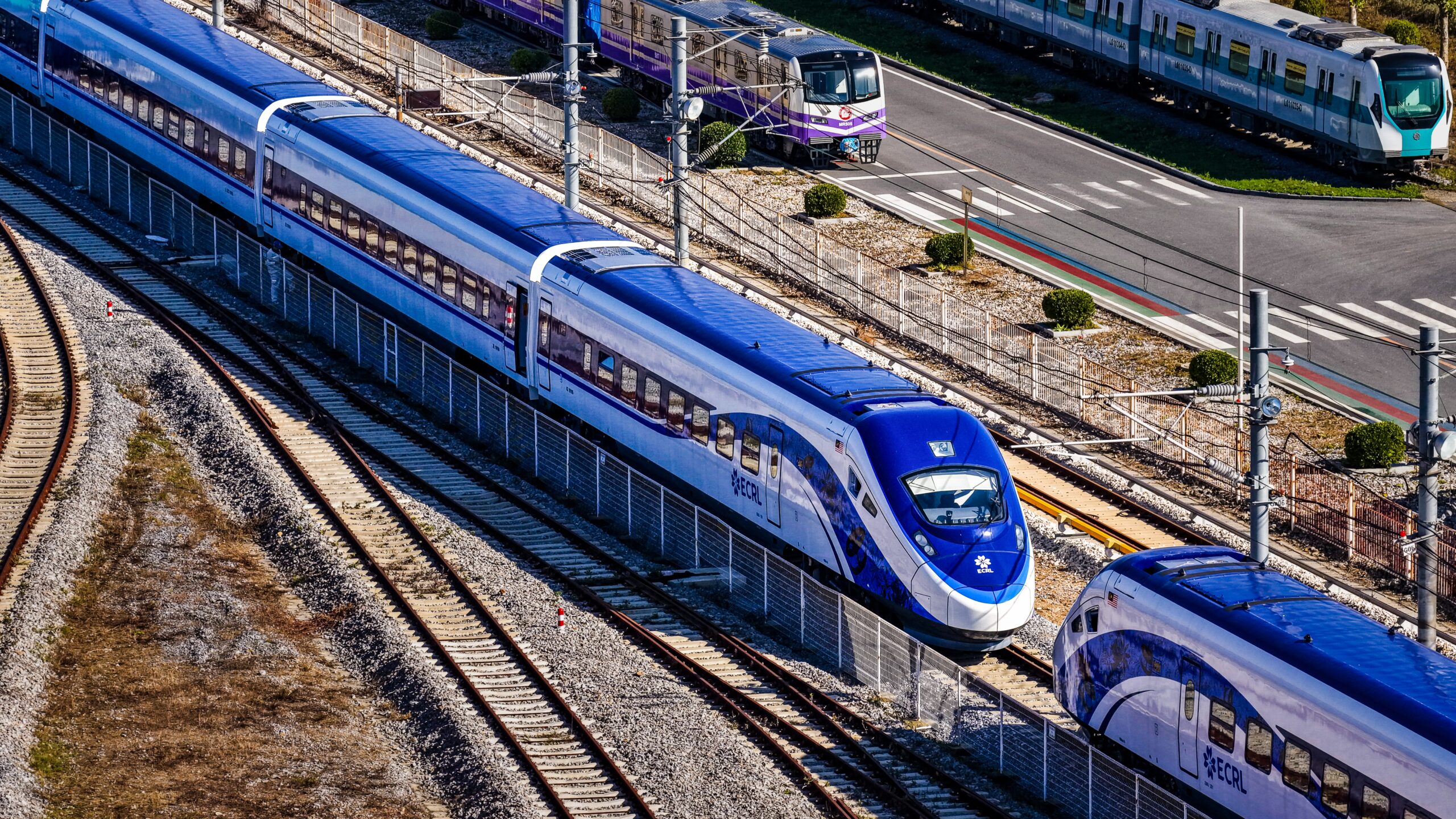 CRRC Produces EMUs and Electric Locomotives for Malaysia | Railway-News