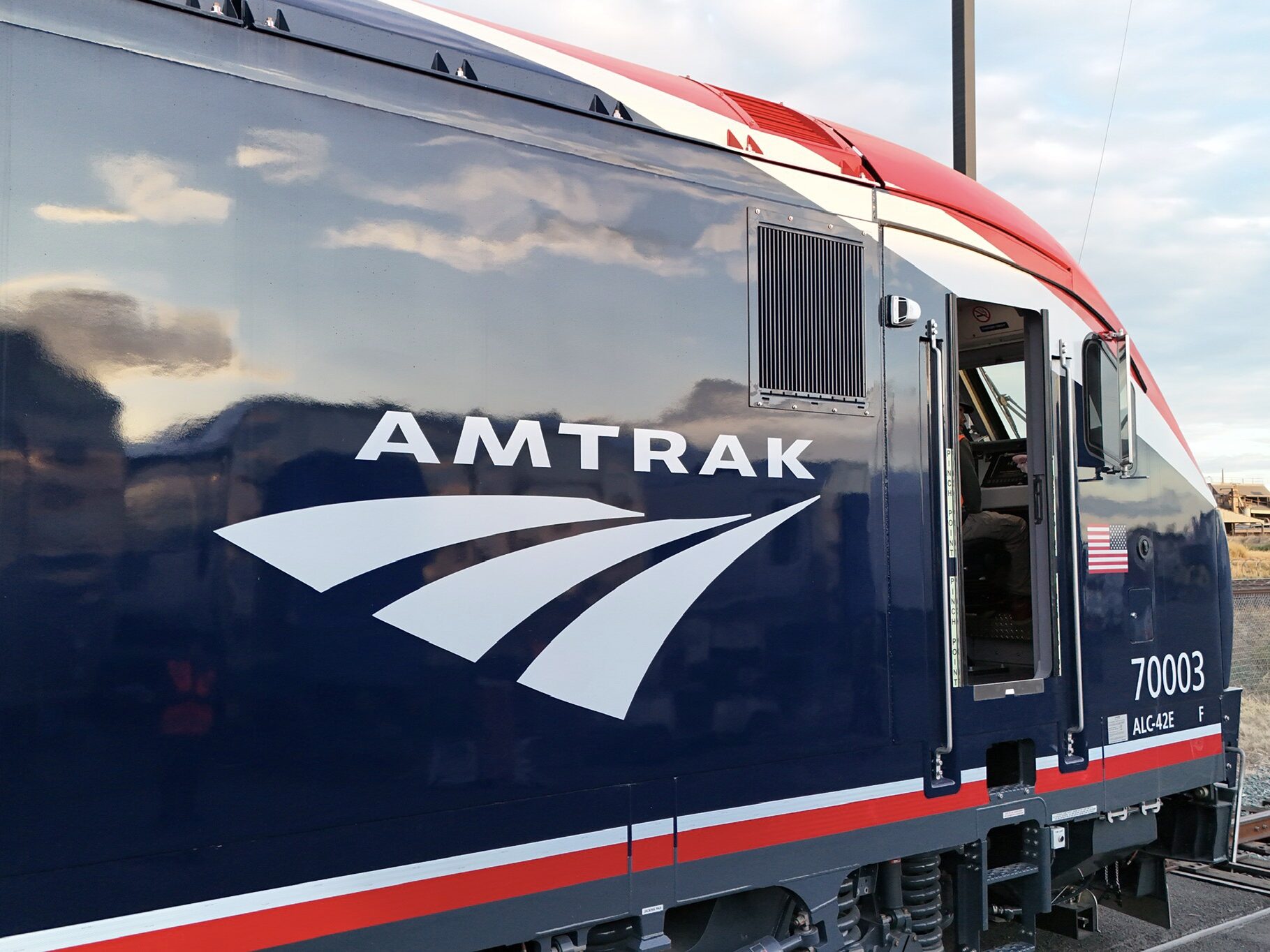 Amtrak Officially Accepts First Airo Trainset | Railway-News